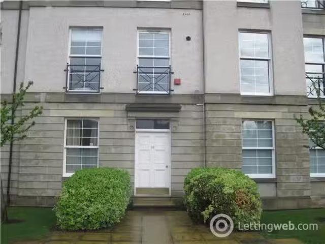 Unique Property to rent in Grandfield, Edinburgh, EH6 4TL