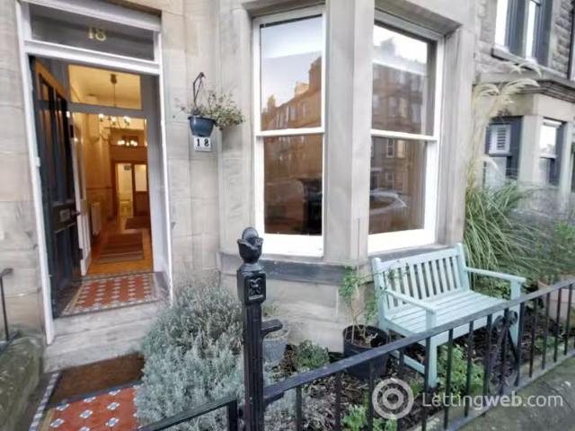 Cheap Property to rent in Darnell Road, Trinity, Edinburgh, EH.