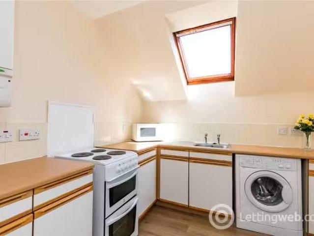 Charming Property to rent in King Street, Aberdeen, AB24