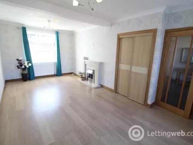 Charming Property to rent in Ivanhoe Road, Garthdee, AB10