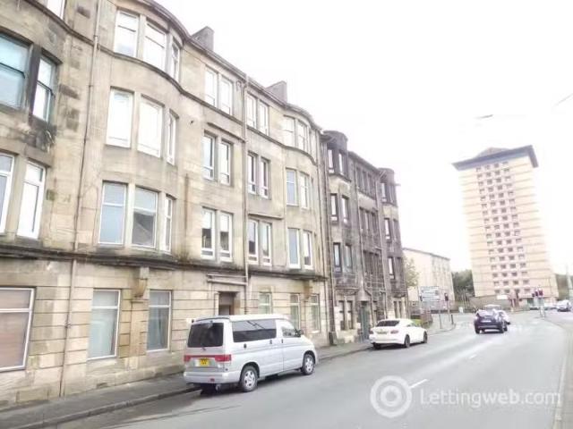 Rental! Property to rent in Maxwellton Street, Paisley, Renfre.