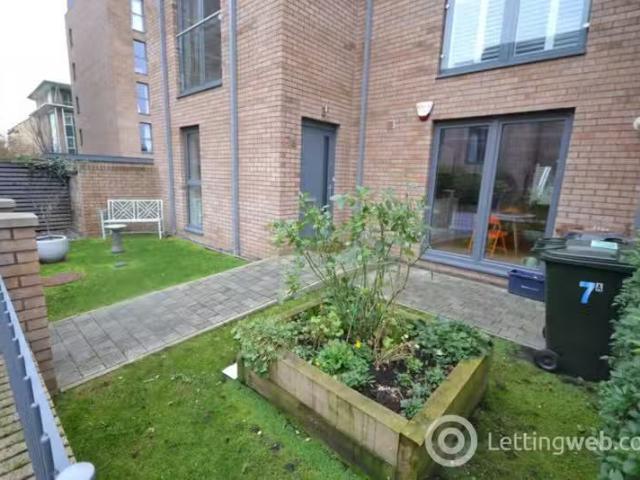For Rent! Property to rent in Mc Donald Place, Bellevue, Edinb.