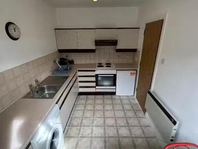 Cheap Property to rent in Sandport, Leith, Edinburgh, EH6 6PL