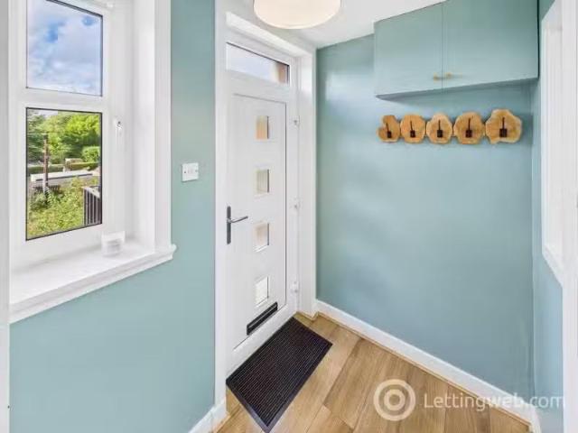 Cozy Property to rent in Springfield Place, Roslin, Midlothian.