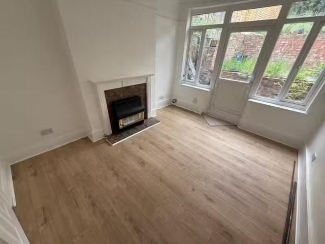 For Rent! Russell Rise, LUTON
