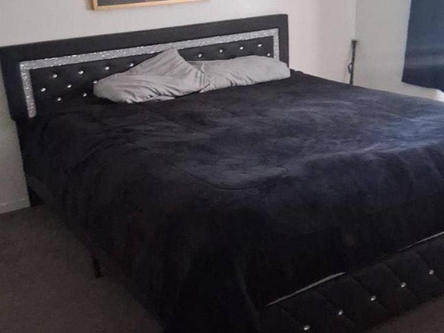 Nice room close to UNR