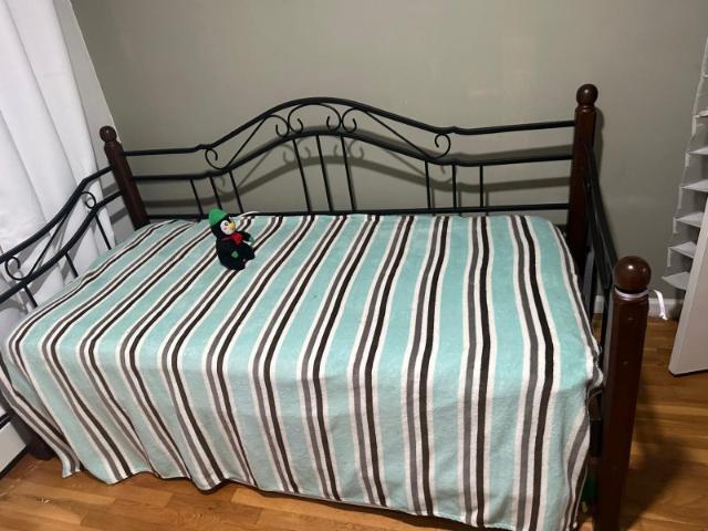Nice room for rent in Astoria