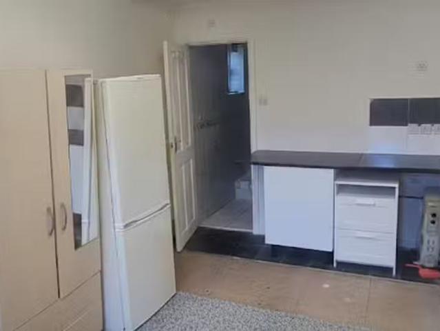 Charming Room to rent in Neasden, NW2