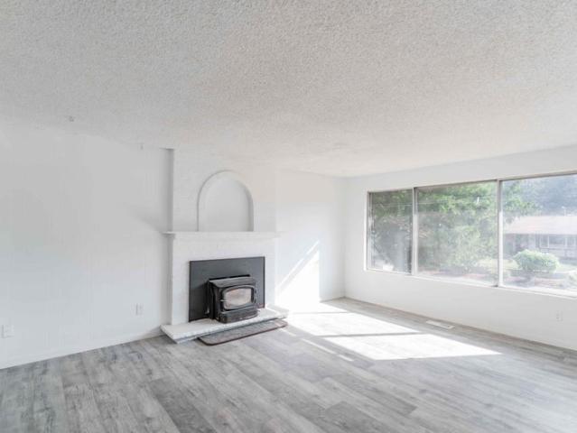 Nice Rooms for Rent in South Everett