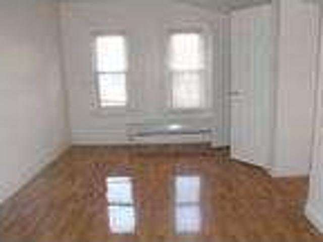 Nice Studio Apartment Close to Everything