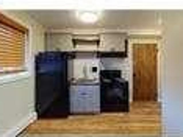 Nice Studio Belmont Line