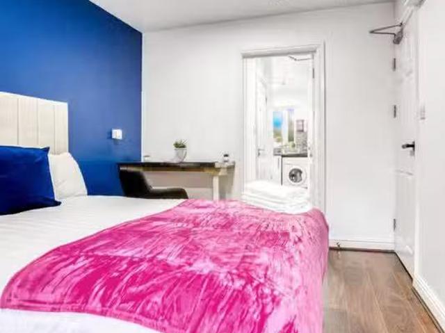 Rental! Studio flat for rent in Pershore Road, Stirchley, Birm.