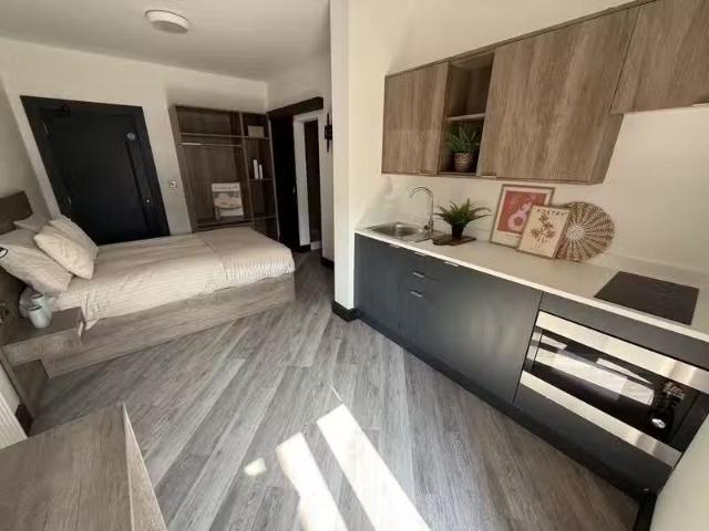 Just in! Studio flat for rent in Uttoxeter Old Road, Derby, De.