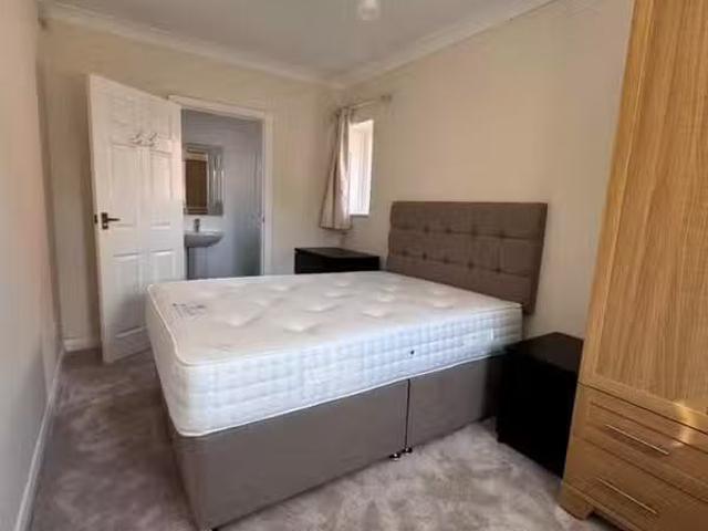 Cozy Studio flat for rent in 142 Robin Hood Lane, Birmingham.