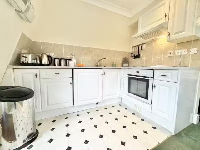 For Rent! The Harrow Way, BASINGSTOKE