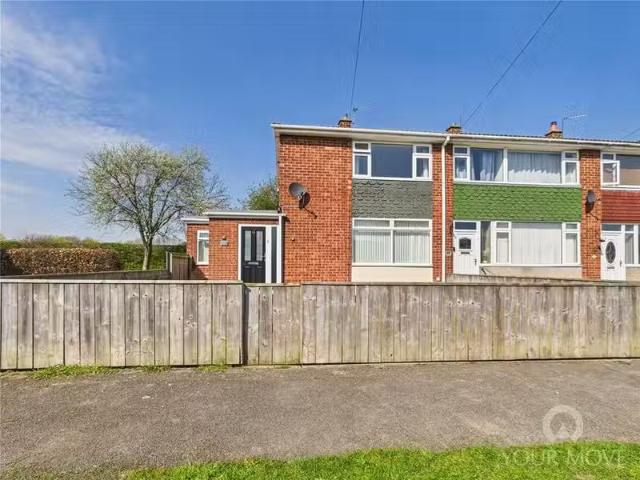 Unique 1 BA 3 bedroom End Terrace House to rent, Marsden Walk.