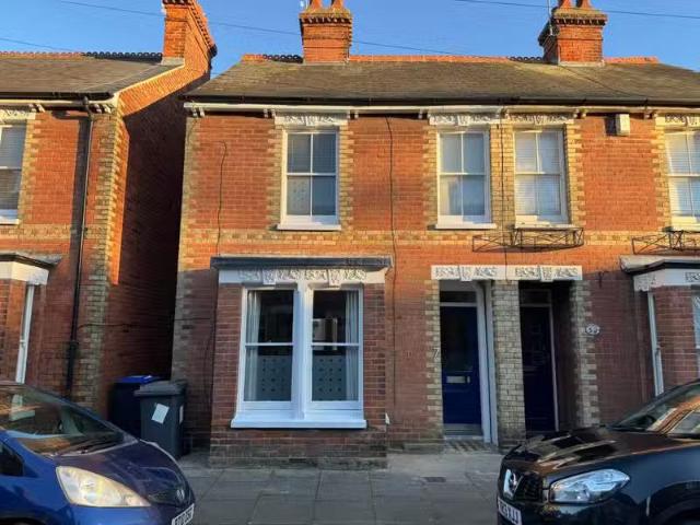 New 1 BA 3 bedroom house for rent in Albert Road, Canterbury.
