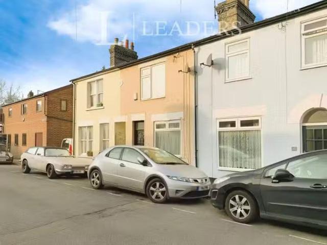 Nice 1 BA 3 bedroom house for rent in Cavendish Road, Cambridg.