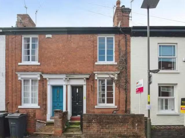 Nice 1 BA 3 bedroom house for rent in South Street, BIRMINGHAM.