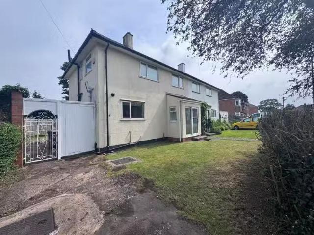 Nice 1 BA 3 bedroom semi detached house for rent in Grenville.