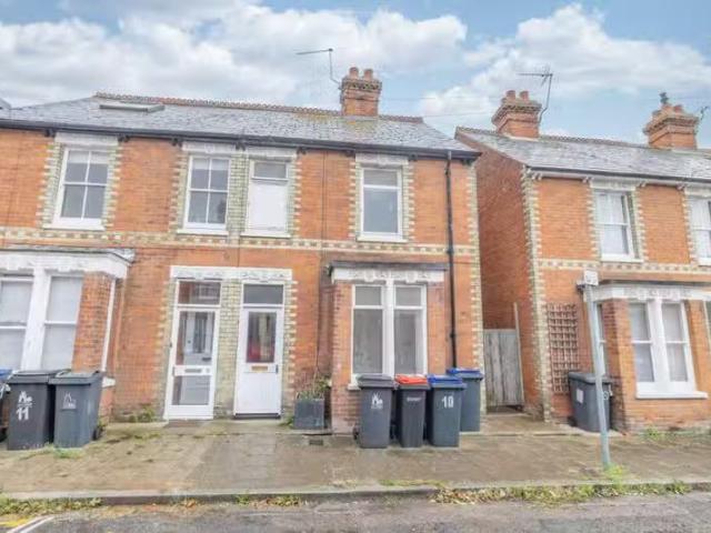 New 1 BA 3 bedroom semi detached house for rent in Edward Road.