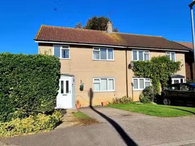 Nice 1 BA 3 bedroom semi detached house for rent in Mountway C.