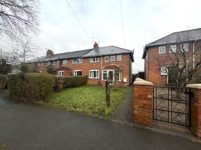 Rental! 1 BA 3 bedroom semi detached house for rent in Selly O.