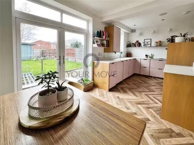 Rental! 1 BA 3 bedroom Semi Detached House to rent, Alnwick Ro.
