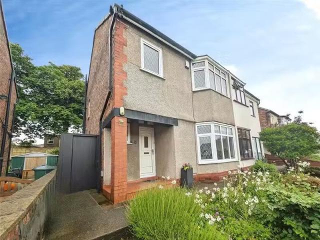 Just in! 1 BA 3 bedroom Semi Detached House to rent, Duckworth.