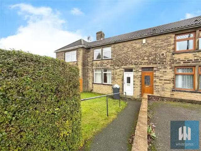 Just in! 1 BA 3 bedroom terraced house for rent in Highroad We.