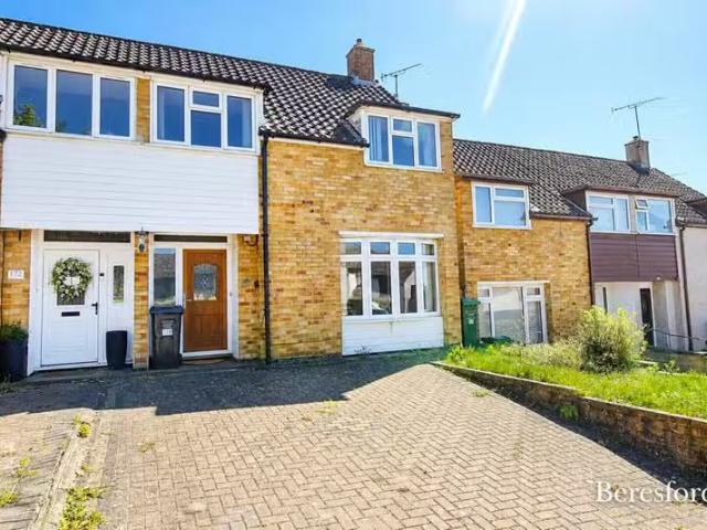 Cheap 1 BA 3 bedroom terraced house for rent in Salesbury Driv.