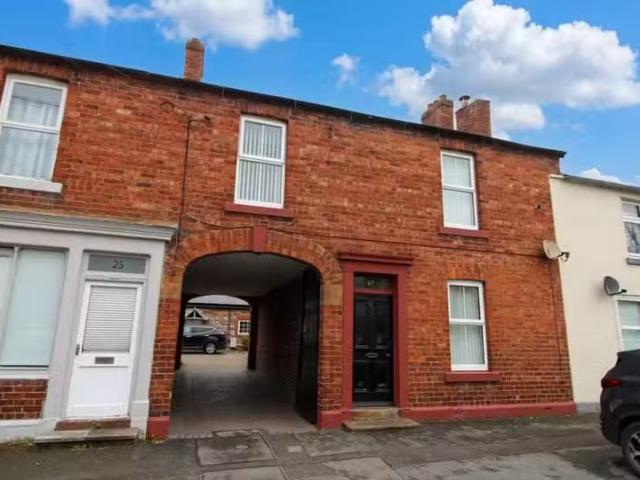 Just in! 1 BA 3 bedroom terraced house for rent in 27 Netherby.