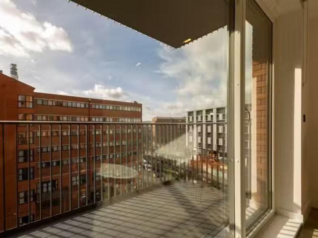 Nice 1 BA 1 bedroom apartment for rent in The Colmore, Snow Hi.