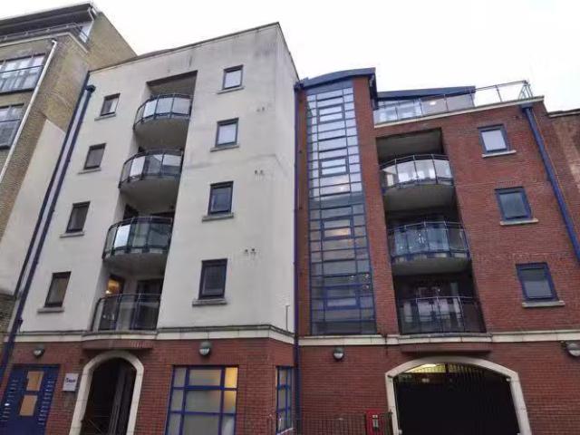 Nice 1 BA 1 bedroom apartment for rent in The Laureate, Charle.