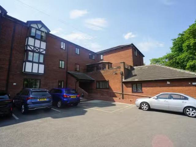 Nice 1 BA 1 bedroom apartment for rent in Westgate Avenue, Bol.
