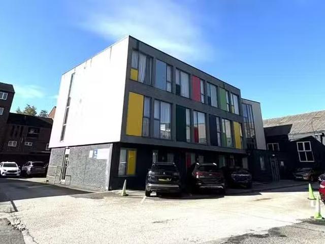 New 1 BA 1 bedroom apartment for rent in Willow House, Willow.