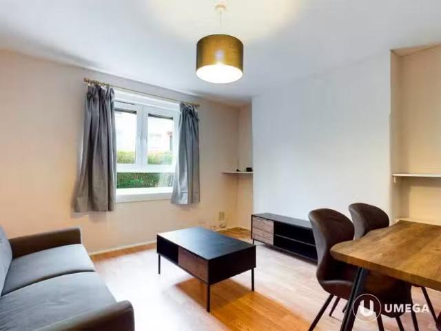 Nice 1 BA 1 bedroom apartment for rent in Cameron House Avenue.