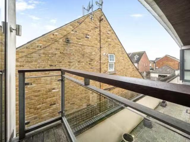 Just in! 1 BA 1 bedroom apartment for rent in Elmgrove Mews We.