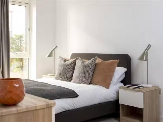 Just in! 1 BA 1 bedroom apartment for rent in Exchange Square.