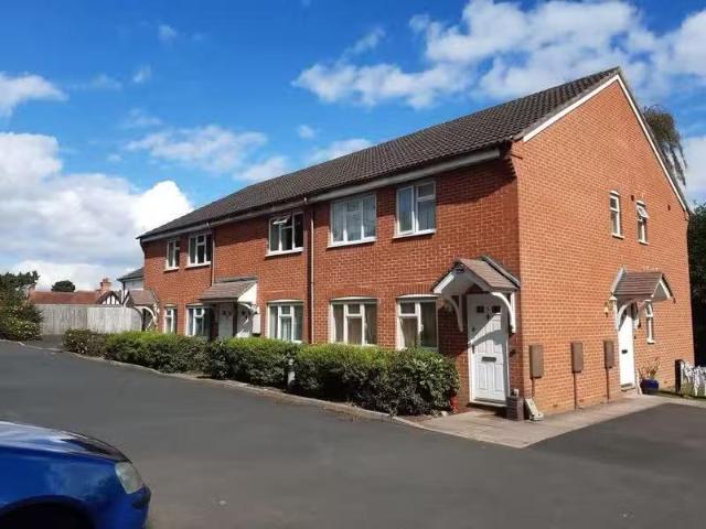 Just in! 1 BA 1 bedroom apartment for rent in Mark Close, Redd.