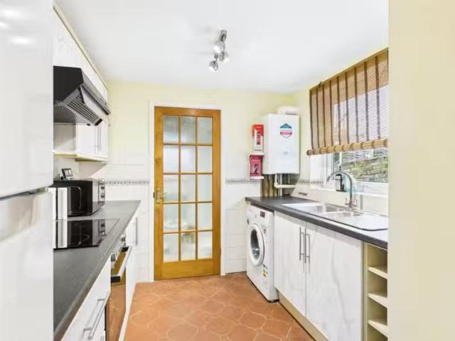 New 1 BA 1 bedroom apartment for rent in Roundhill Crescent, B.