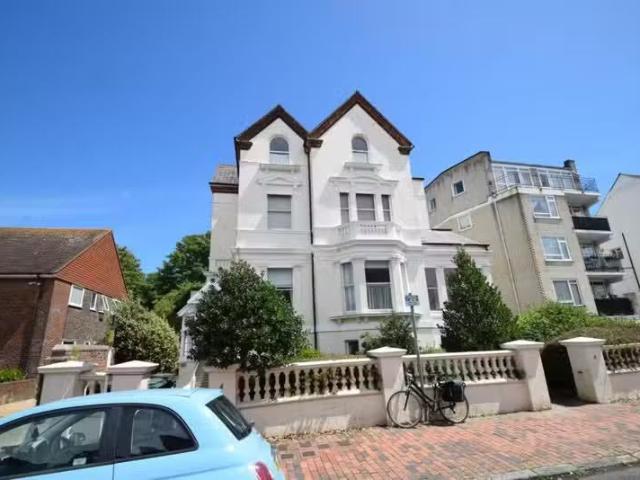 Nice 1 BA 1 bedroom apartment for rent in Spencer Road, Eastbo.
