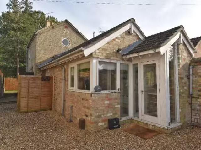 Nice 1 BA 1 bedroom cottage for rent in Station Road, Fulbourn.