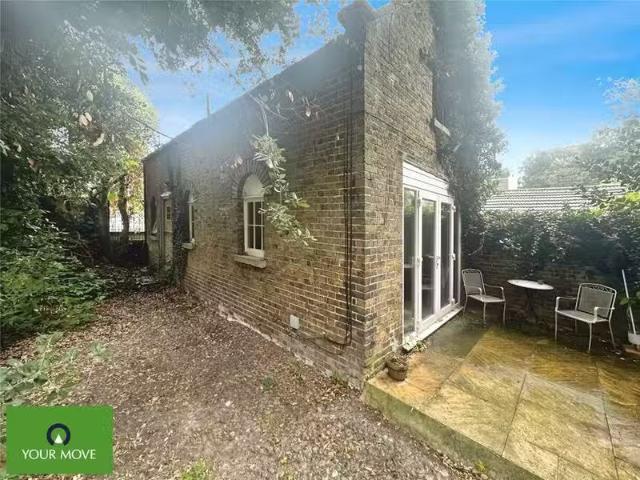 Nice 1 BA 1 bedroom Detached House to rent, Crescent Road, Ram.