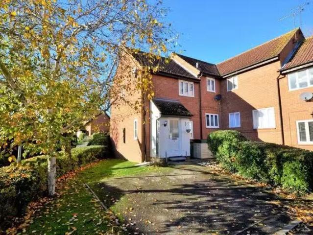 Unique 1 BA 1 bedroom end of terrace house for rent in Froden.