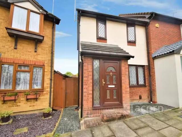 New 1 BA 1 bedroom end of terrace house for rent in Largo Walk.
