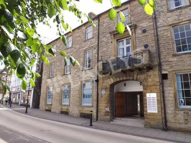 Just in! 1 BA 1 bedroom flat for rent in Becket House South St.
