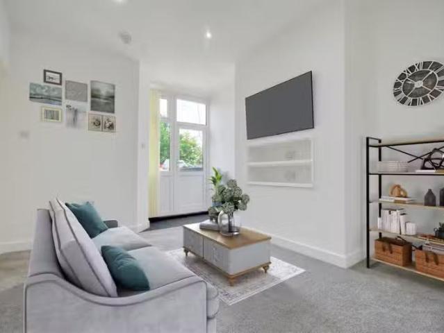 Nice 1 BA 1 bedroom flat for rent in Bedford St, Darwen, BB3
