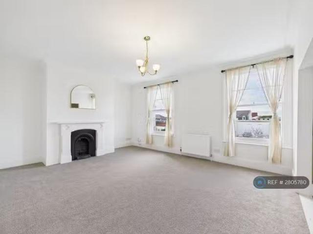 Nice 1 BA 1 bedroom flat for rent in Berkeley St, Cheltenham.