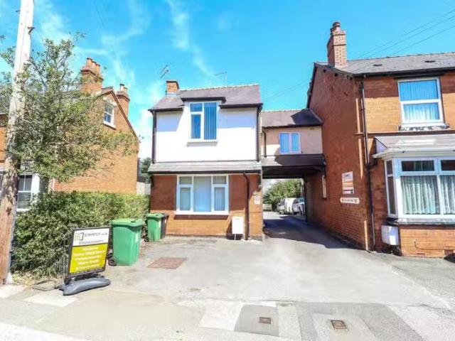 Rental! 1 BA 1 bedroom flat for rent in Evesham Road, Redditch.